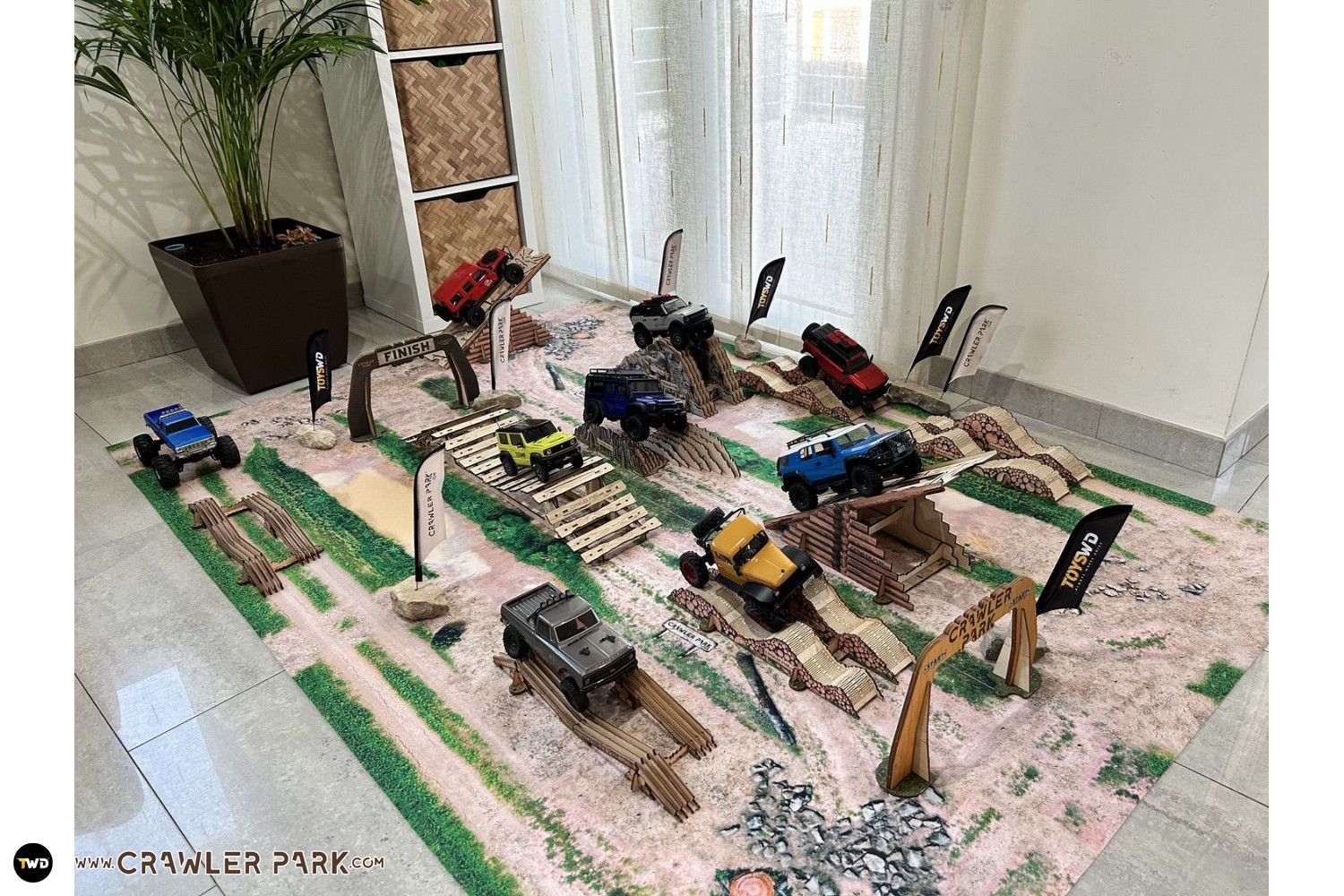 Custom mini Beach Flag 1/18 - 1/24 Scale RC Crawler Park