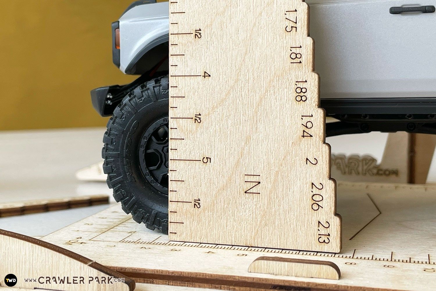 Set-up system table 1/24 & 1/18 rc crawler park